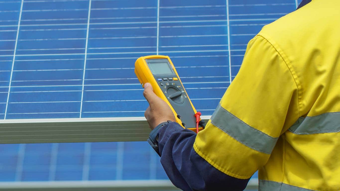 Fotowoltaika bezawaryjna u 92% użytkowników. Raport Oferteo.pl